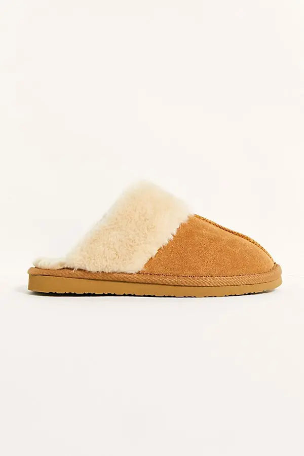 Minnetonka Chesney Suede Slippers