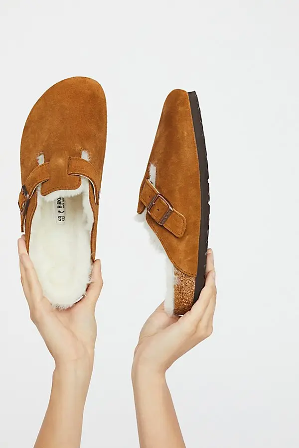 BIRKENSTOCK Boston Shearling Clogs - Mink