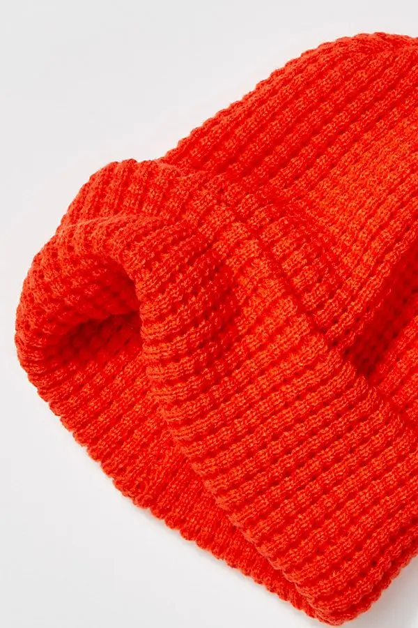 Free People Cool Down Beanie - Flambe