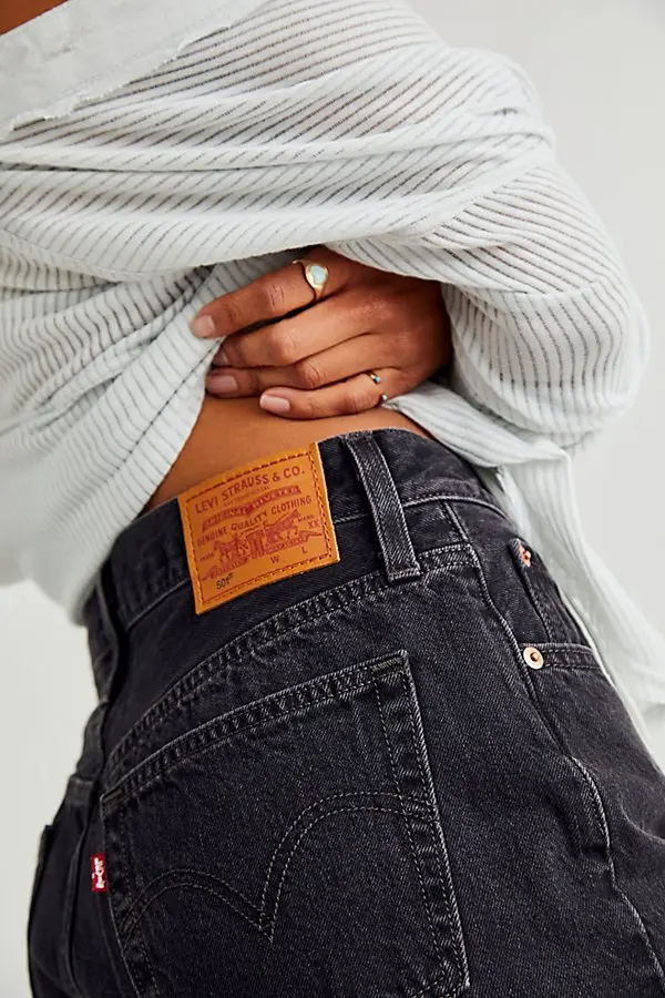 LEVI'S 501 Mid Thigh Denim Shorts - Lunar Black