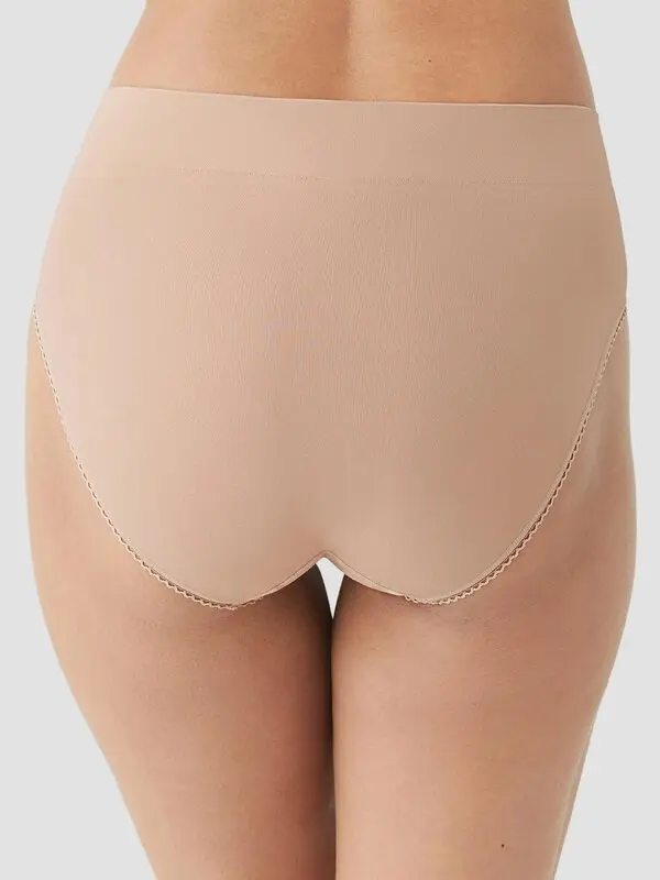 Wacoal Feeling Flexible Hi-cut Brief