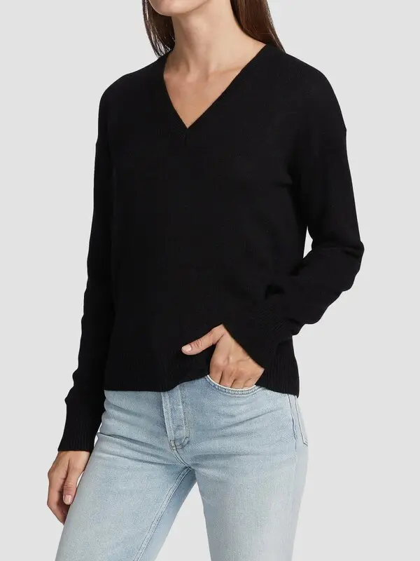 Theory Easy V-neck Cashmere Sweater - Black