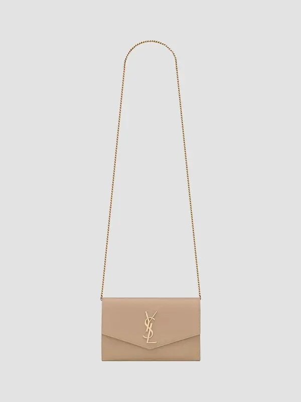 Saint Laurent Uptown Chain Wallet In Grain De Poudre Embossed Leather - Dark Beige
