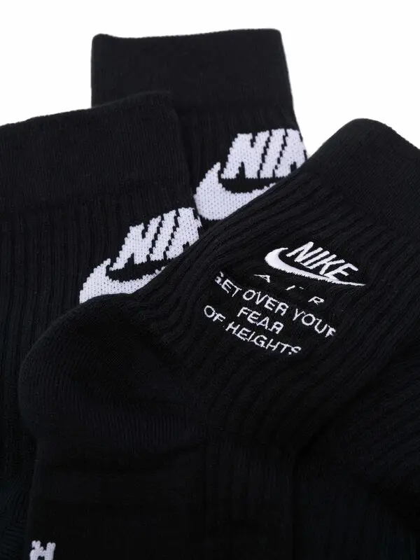 Nike Swoosh Logo-print Socks