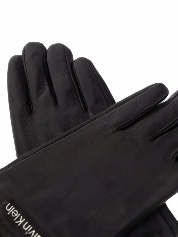 Calvin Klein Plaque Gloves