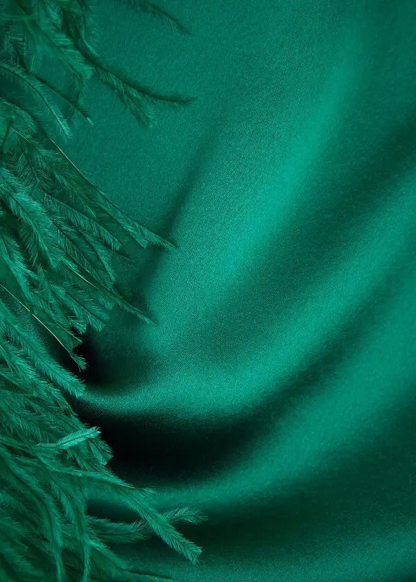 16Arlington Minelli Emerald Feather-trimmed Satin Midi Dress