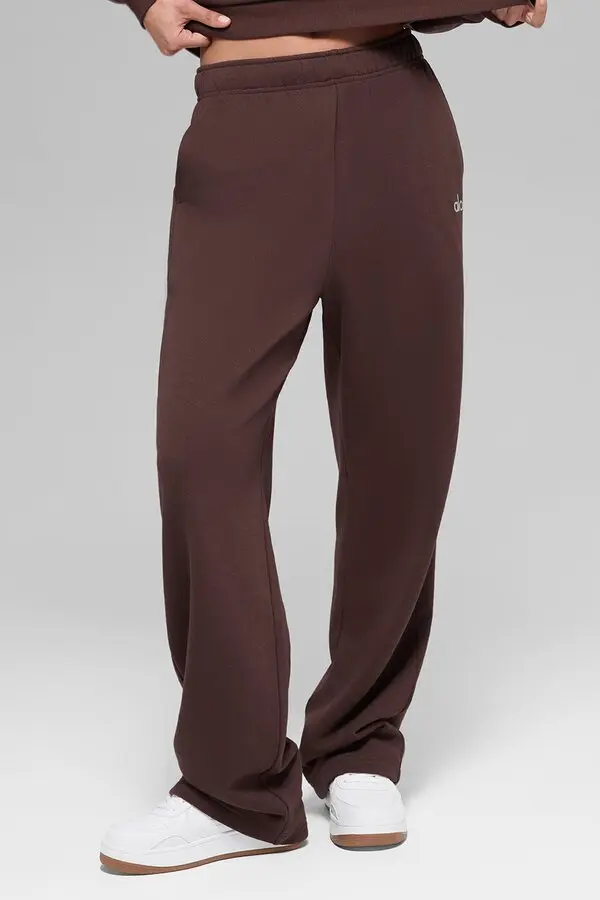 Alo Yoga Accolade Straight Leg Sweatpants - Brownstone