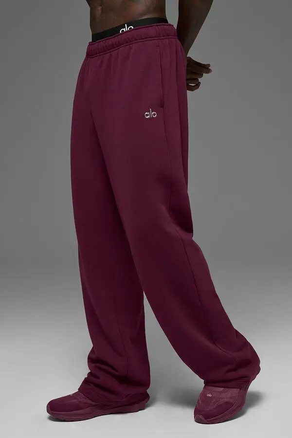 Alo Yoga Accolade Straight Leg Sweatpants - Burgundy