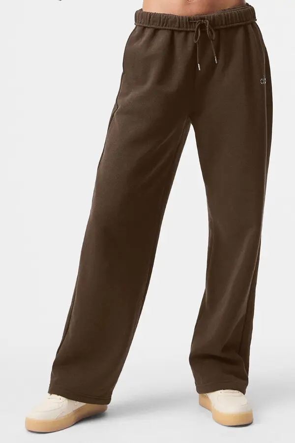 Alo Yoga Accolade Straight Leg Sweatpant - Espresso