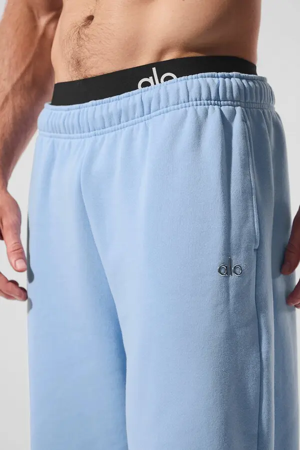 Alo Yoga Accolade Straight Leg Sweatpant - Seashell Blue