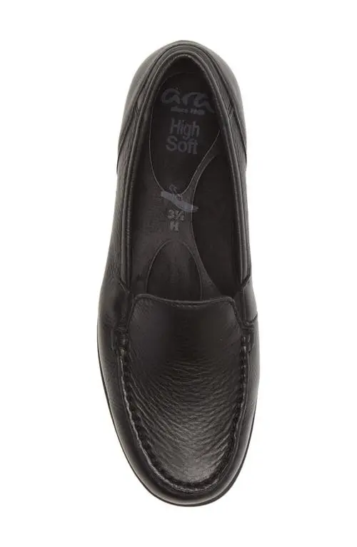 ARA Dewitt Platform Loafer - Black Gauchosoft