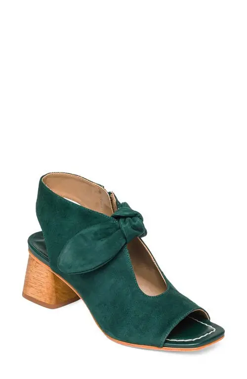 Bernardo Lizzie Sandal - Royal Pine Suede