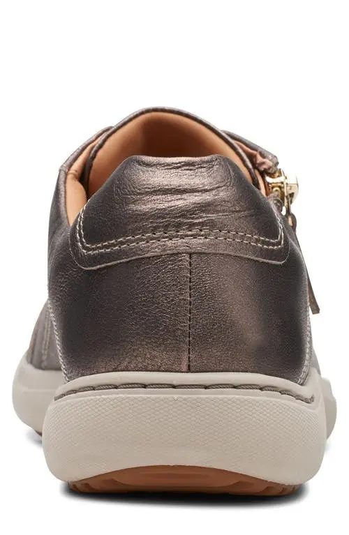 Clarks Nalle Lace-up Sneaker - Bronze Metallic