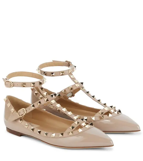 Valentino Garavani Rockstud Pointed Toe Ballet Flats - Pink