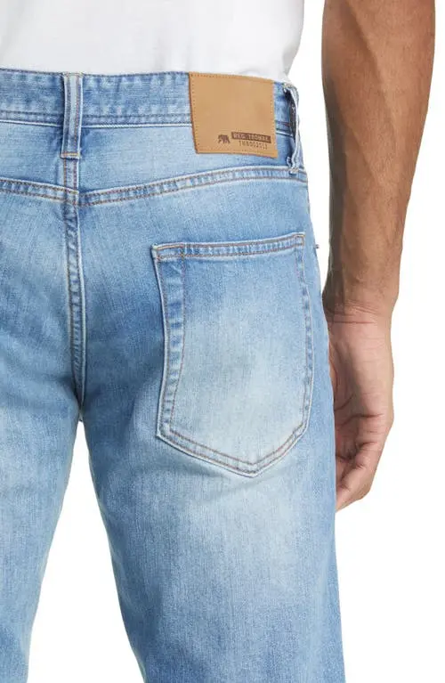 THE NORMAL BRAND Classic Comfort Jeans - Light Wash