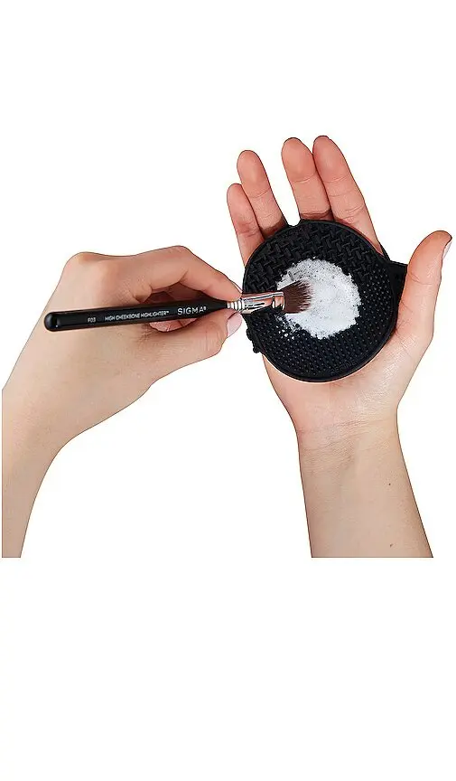 SIGMA BEAUTY Palmat Brush Cleaning Mat In Black - N,a