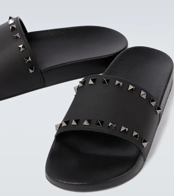 Valentino Garavani Rockstud Rubber Slider Sandal In Black  display picture 2