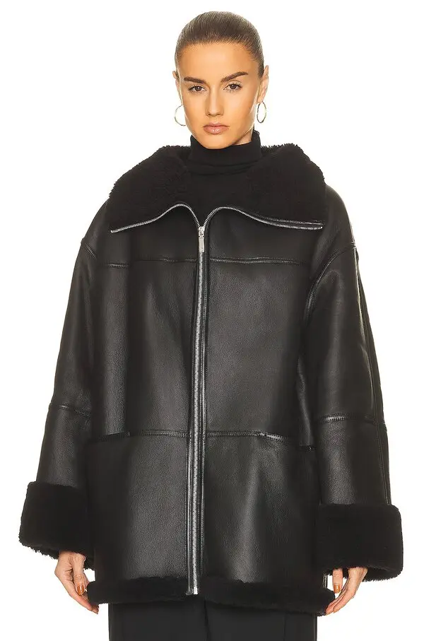 TOTEME Signature Shearling Jacket - Black