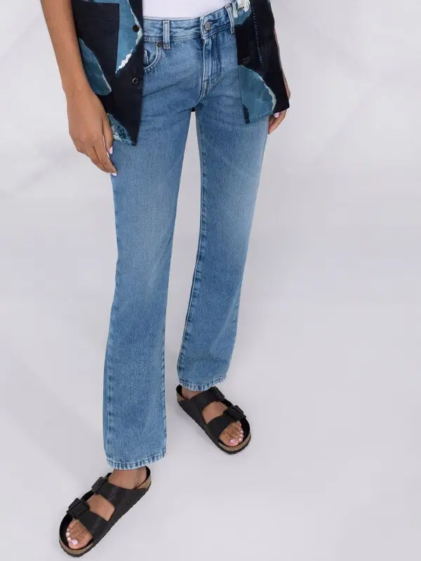 DIESEL® 2002 09c16 Straight-leg Jeans