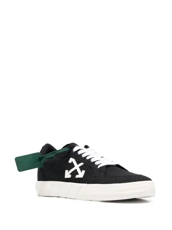 Off-White Vulcanized Low-top Sneakers - Black