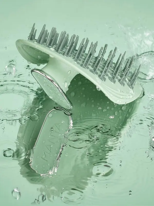 MANTA Hairbrush