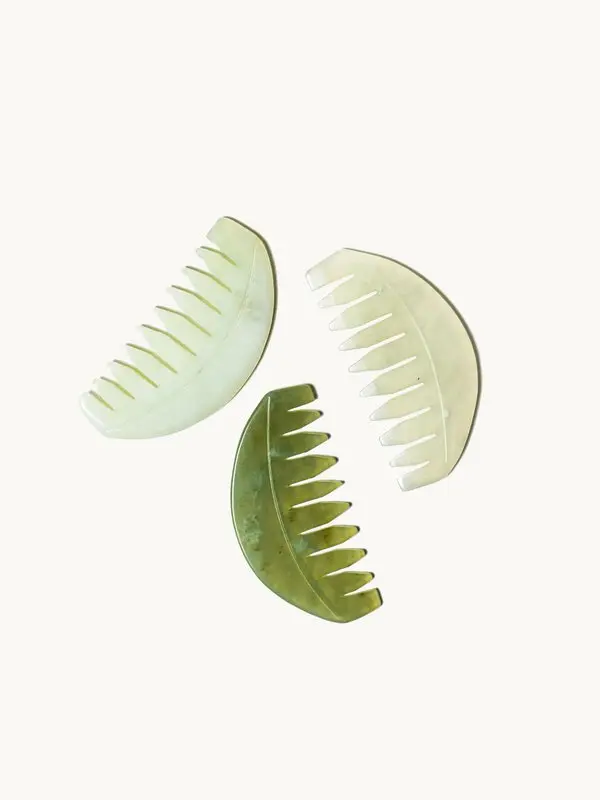 ACT+ACRE Scalp Gua Sha Comb - No Color