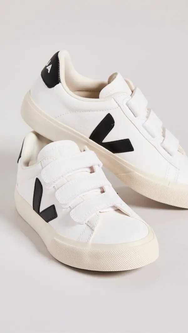 VEJA Recife Logo Sneakers - Extra White/black