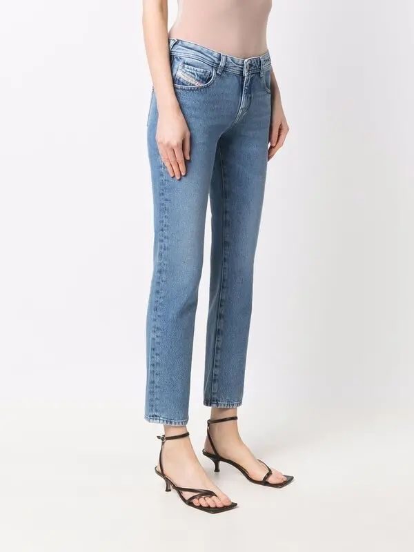 DIESEL® 2002 Straight-leg Jeans