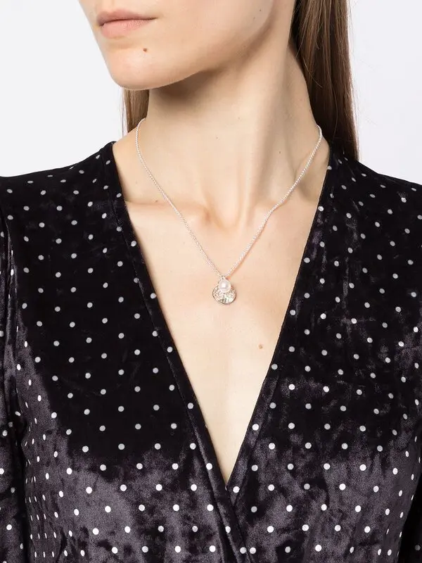 DOWER & HALL Hammered Disc Pearl Pendant Necklace - Silver