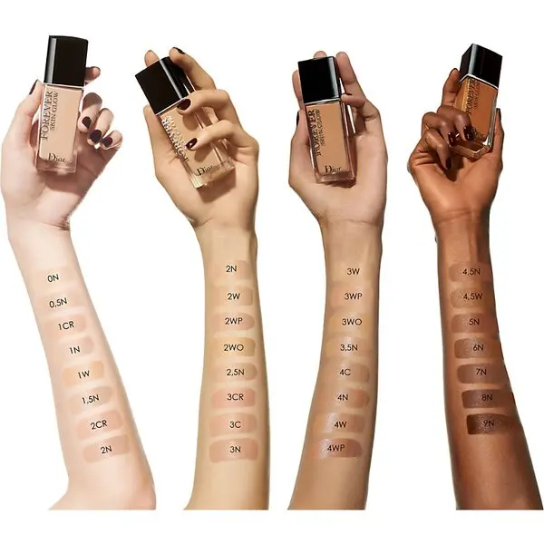 Dior 0w Forever Skin Glow Foundation - One-Color | Editorialist