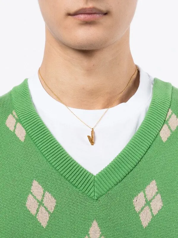 LOVENESS LEE V Alphabet Pendant Necklace - Gold