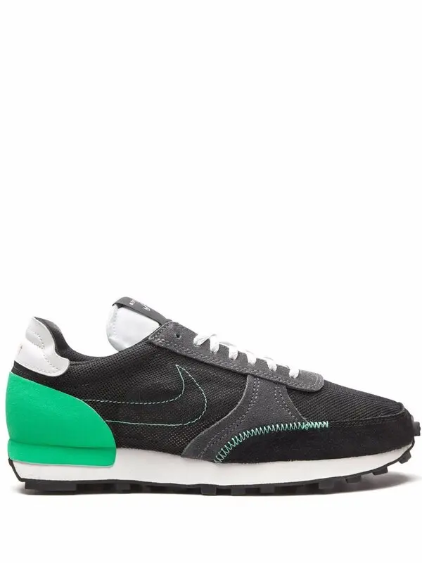 Nike Daybreak Low-top Sneakers