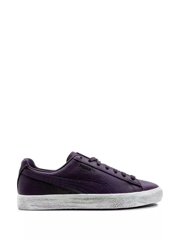 PUMA Clyde Sneakers - Purple