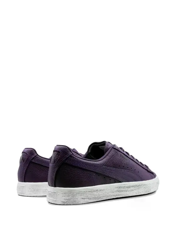PUMA Clyde Sneakers - Purple
