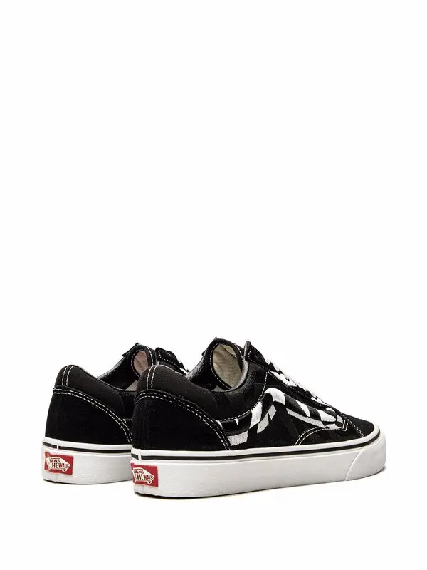 VANS Old Skool Embroidered Logo Sneakers - Black