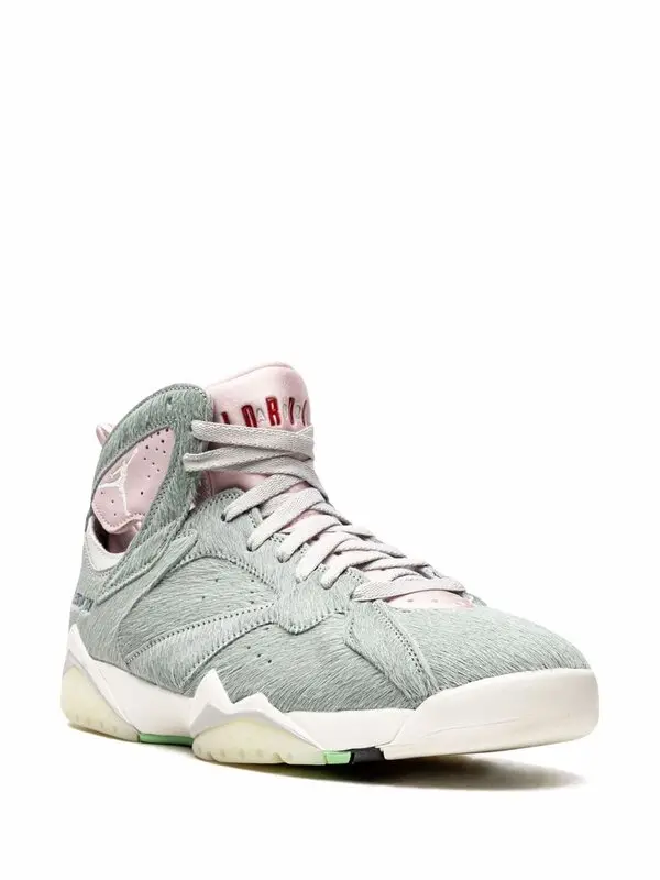 JORDAN Air 7 Retro Hare 2.0 Sneakers - Grey