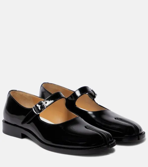 MAISON MARGIELA Tabi Patent Leather Mary Jane Flats - Black