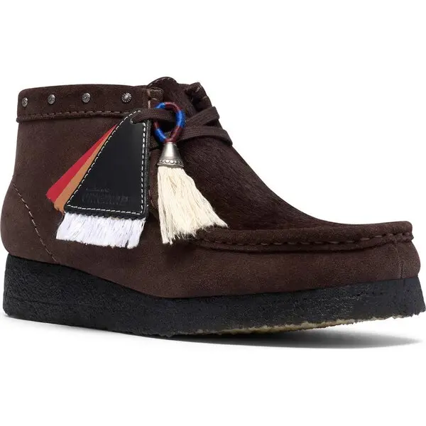 Clarks Originals Wallabee Chukka Boot - Brown Inte