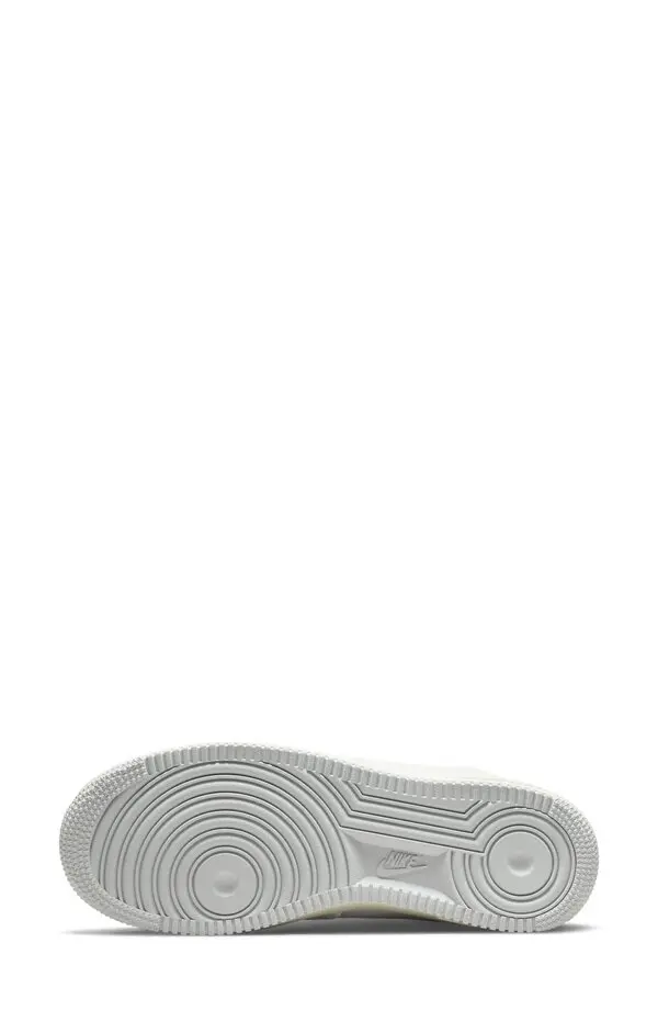 Nike Air Force 1 High Sculpt Sneaker