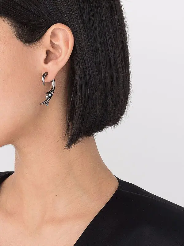 SHAUN LEANE Large Hook Pearl Earrings - Black