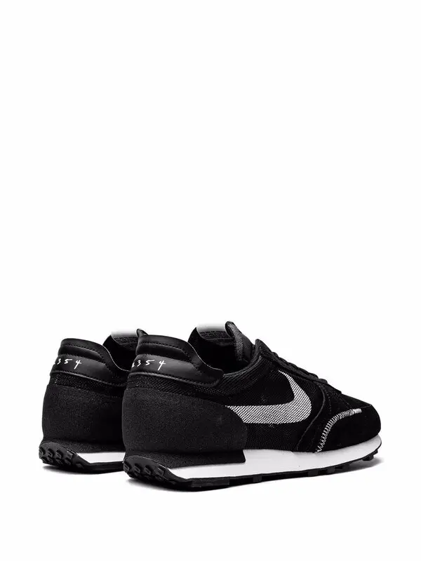 Nike Daybreak-type Lace-up Round Toe Sneakers With Suede Details