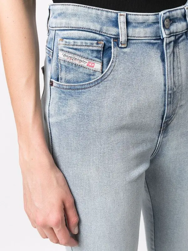 DIESEL® 1994 09c07 Straight-leg Jeans