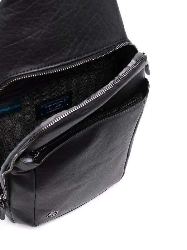 PIQUADRO Debossed-logo Sling Bag