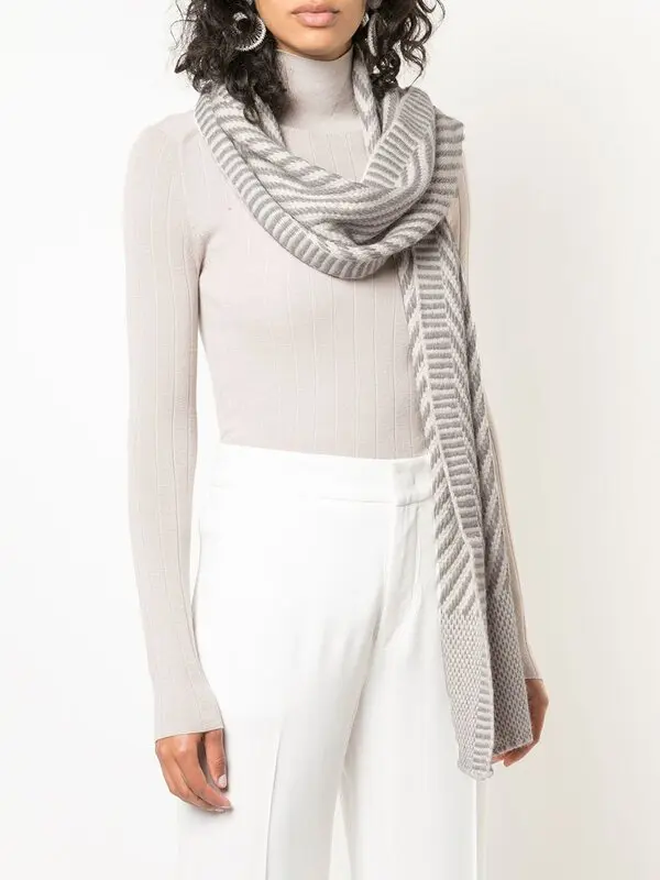 Voz Chevron Scarf - Grey