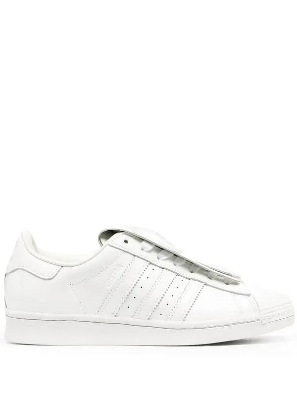Adidas Superstar Sneakers