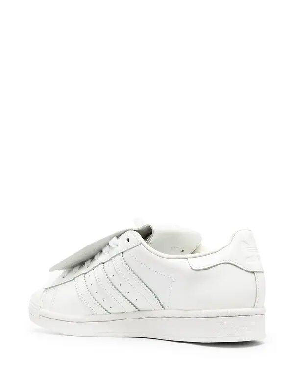 Adidas Superstar Sneakers