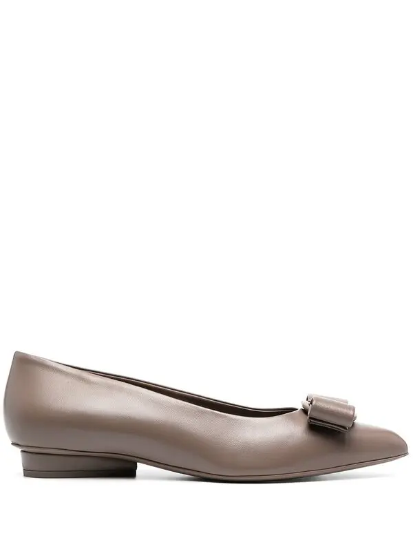 FERRAGAMO Viva Pointed-toe Flats