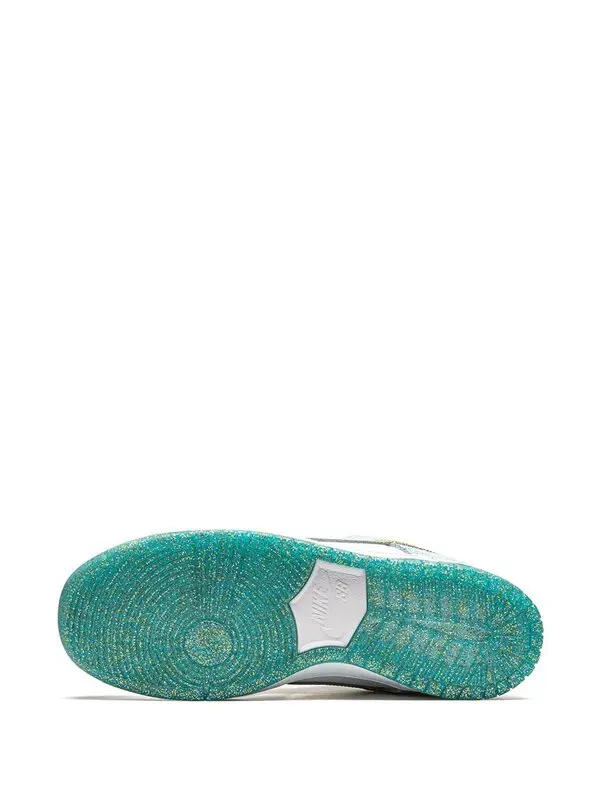 Nike X Sean Cliver Sb Dunk Low Holiday Special Sneakers - Blue