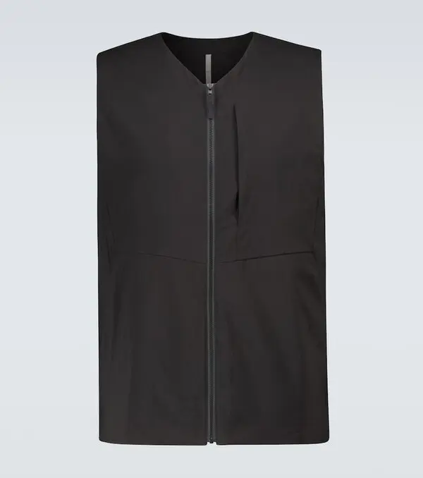 Veilance Quoin Is Vest In Black - 40% Off | Editorialist