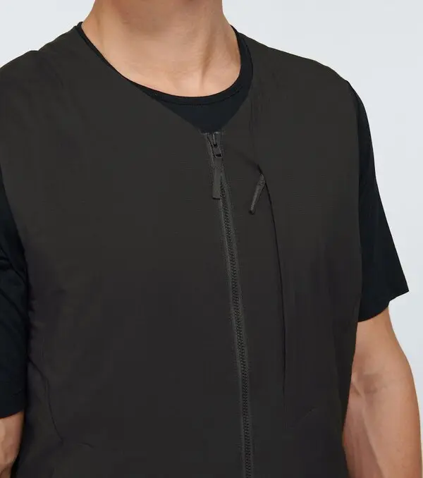 Veilance Quoin Is Vest In Black - 40% Off | Editorialist